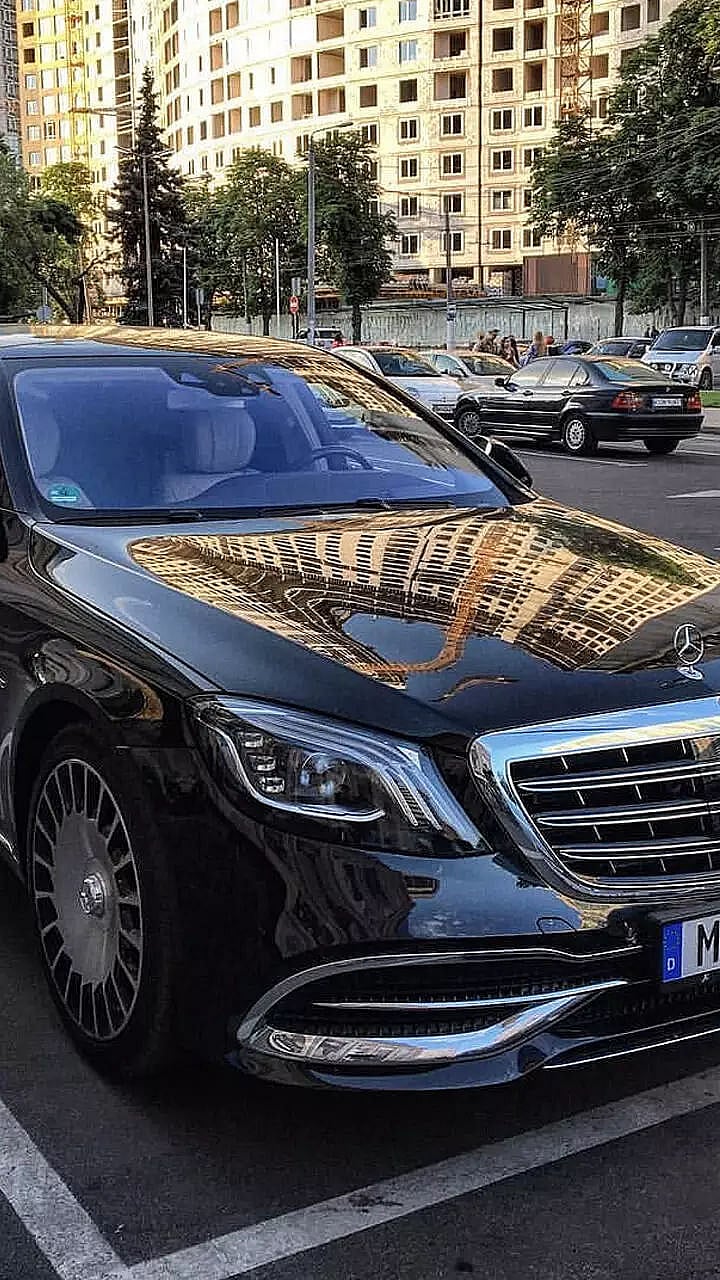 PM's Fleet adds Mercedes-Mayback S650 Worth Rs. 12 Crore, Here's all ...