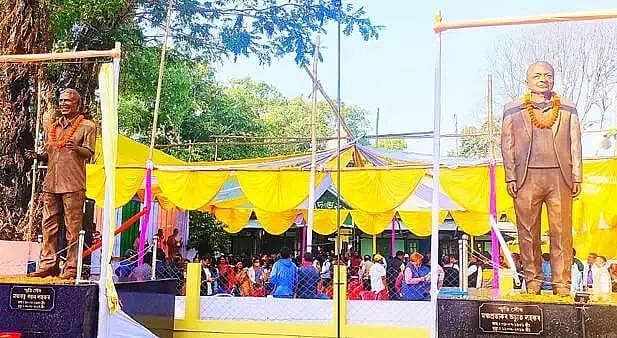 Minister Ranjeet Kumar Dass unveiled statues of Achyut Lahkar, Ratan ...