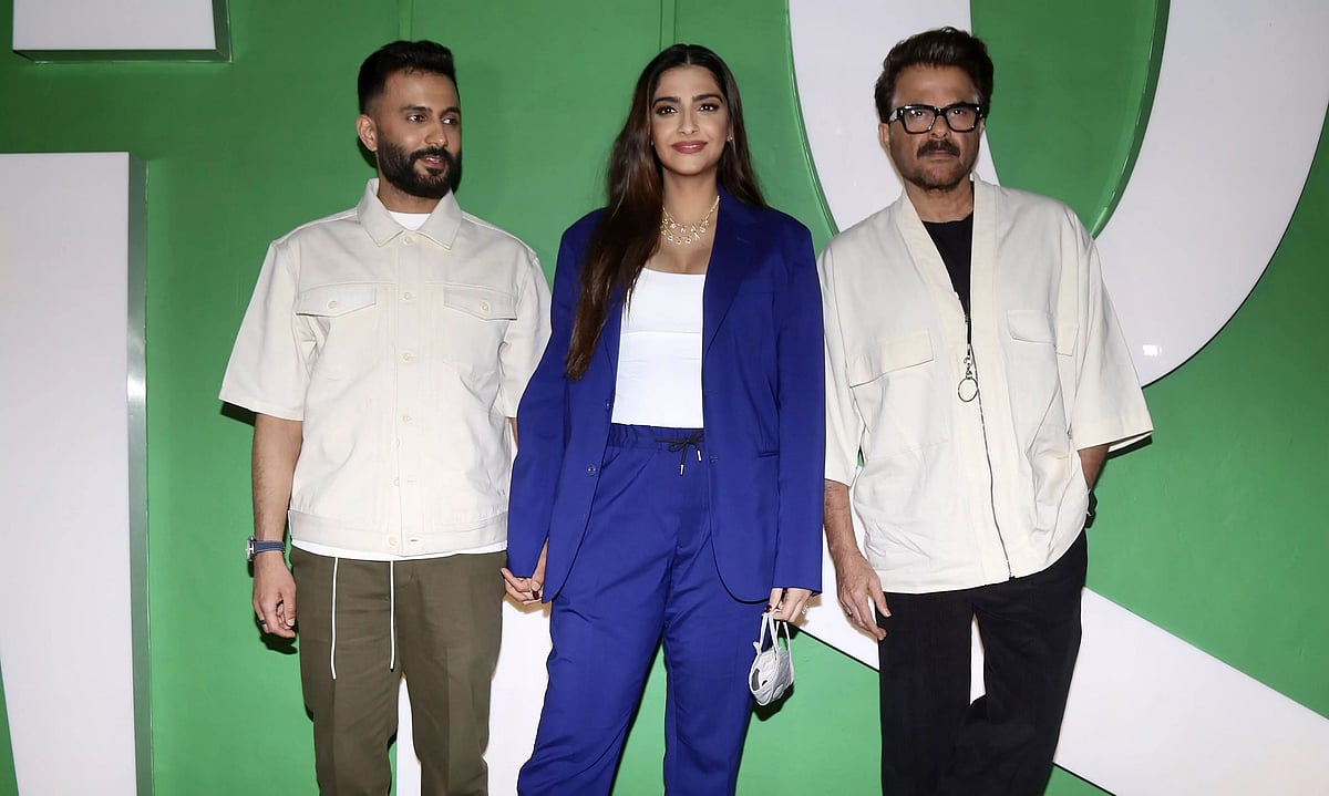 Sonam Makes First Public Appearance After Pregnancy Announcement