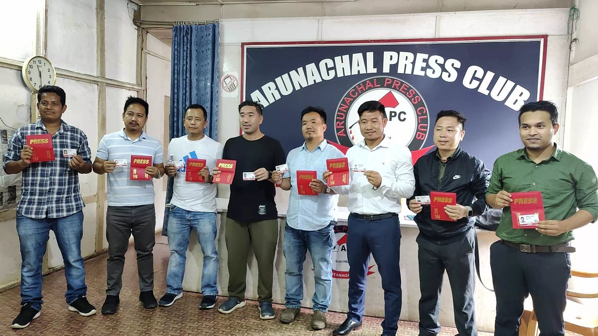 International Press Card (IPC) cards handed over to 17 working journalists