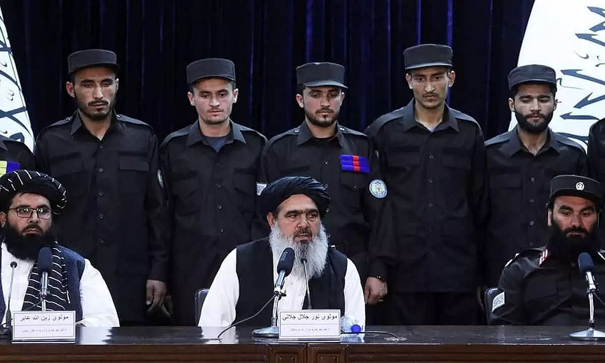 Taliban unveils new uniform for police forces