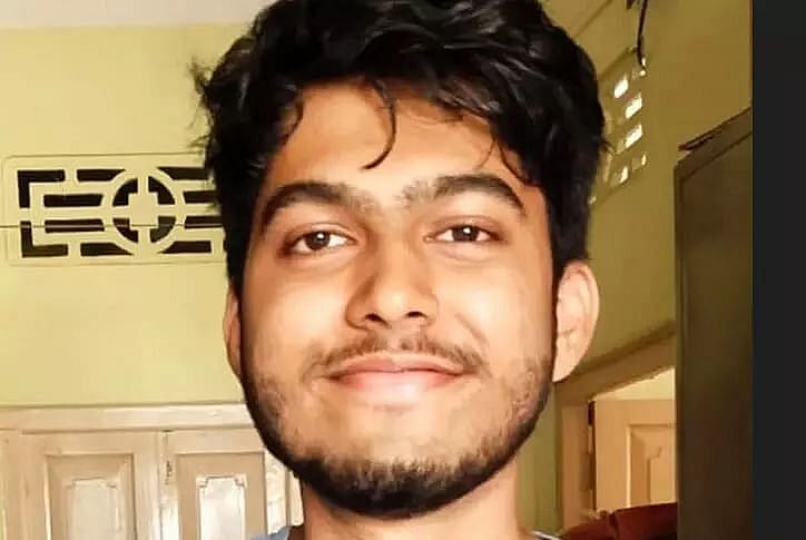 My mother guided me: Commerce topper Sagar Agarwal