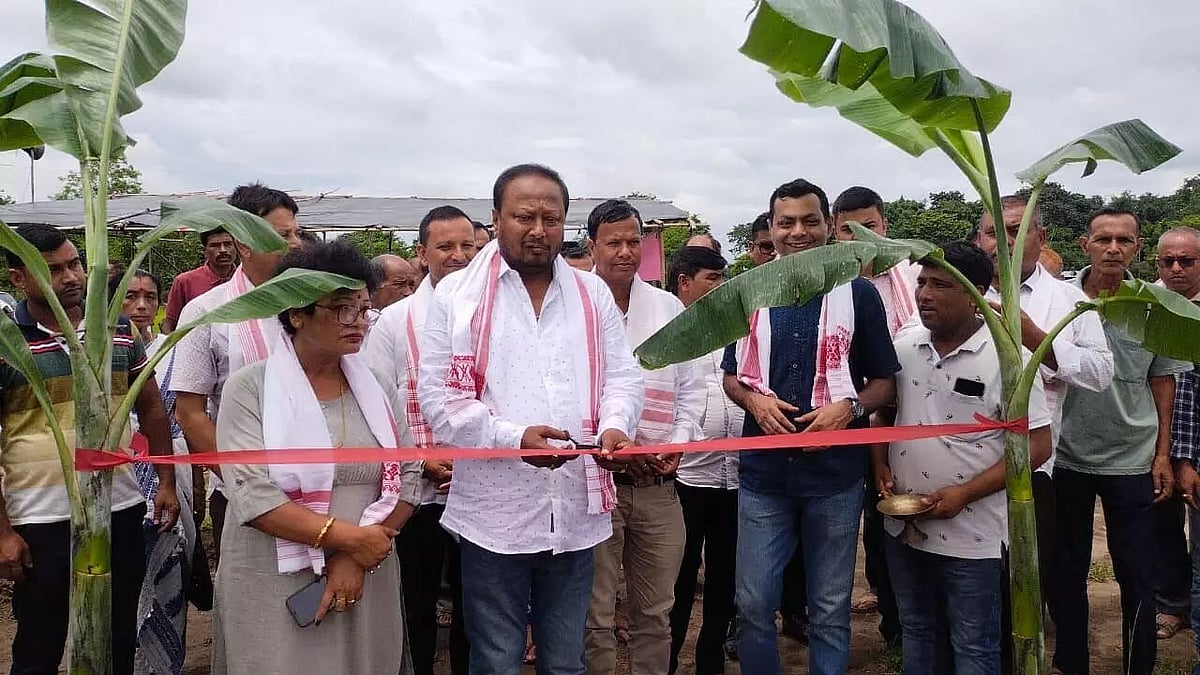 MLA Padma Hazarika launched Amrit Sarobar Scheme at Sootea LAC