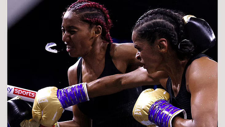 Ramla Ali takes only a minute to win first female pro fight in Saudi