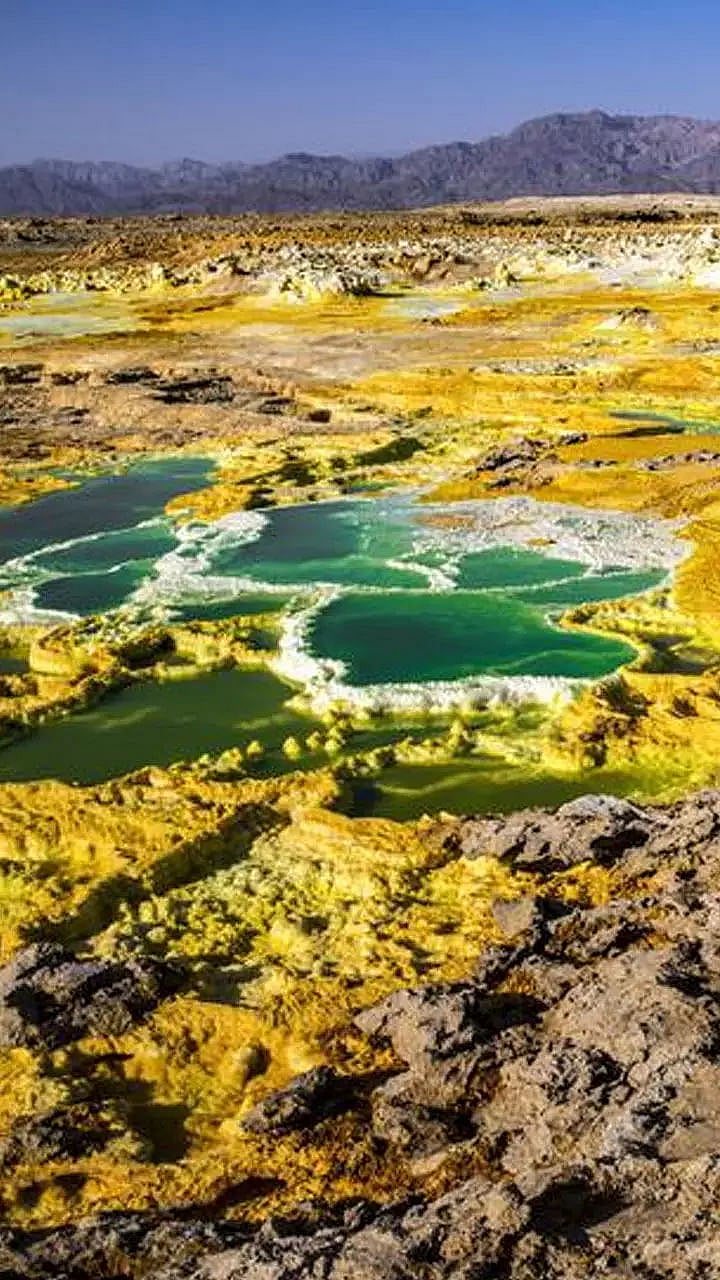 EARTH’S MOST UNINHABITABLE PLACES