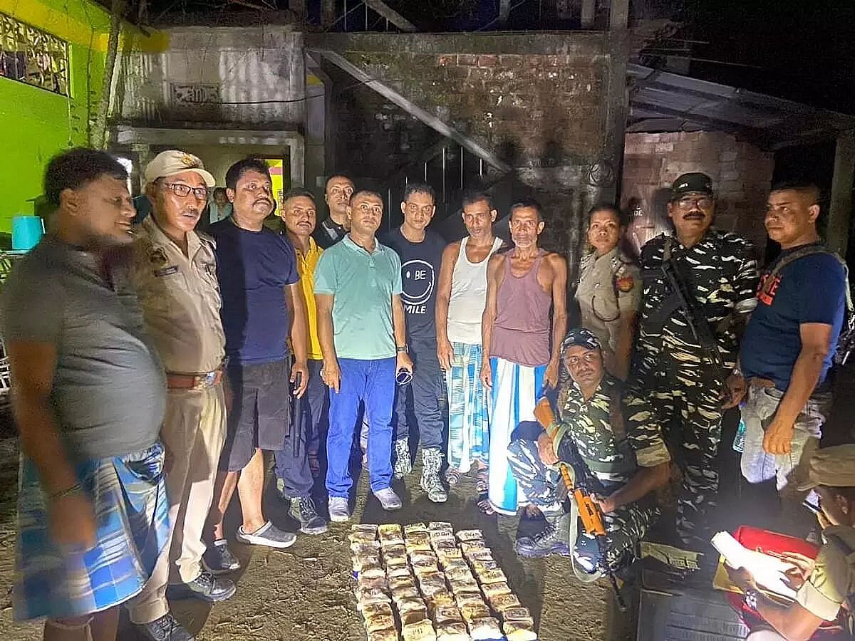 Assam: 690 Grams Heroin Recovered in Karimganj, 1 Nabbed