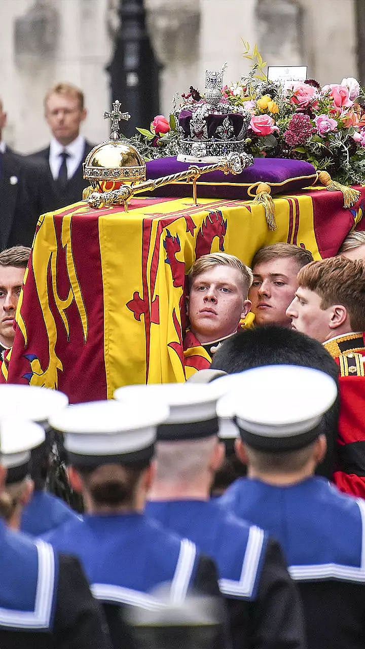 BEST PHOTO’s OF ROYAL FAMILY & WORLD LEADERS AT QUEEN ELIZABETH’s FUNERAL