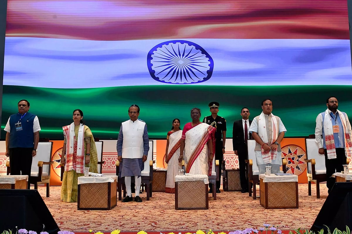 Assam: President Flags off Several Projects Across the State