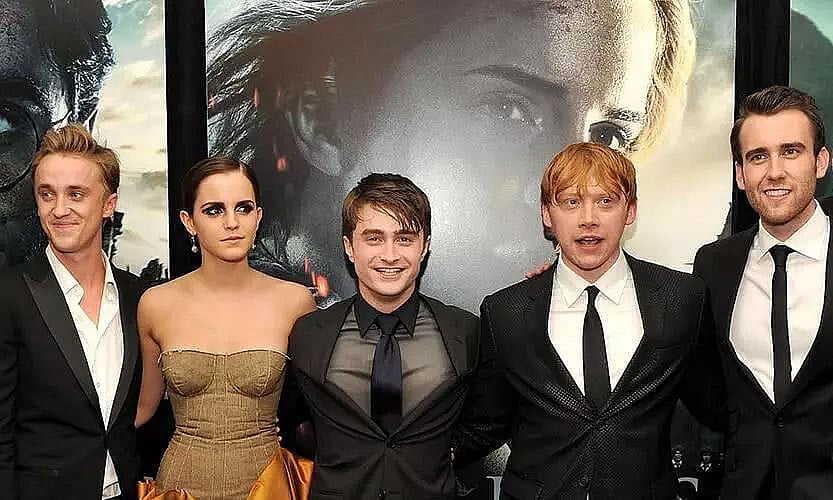 Harry Potter star cast pays tribute to 'Hagrid' Robbie Coltrane