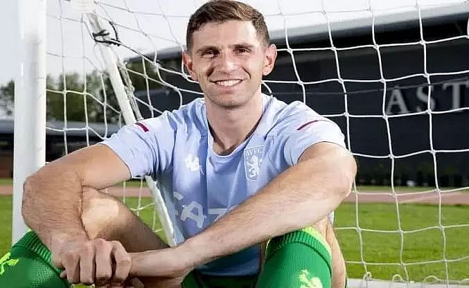 FIFA World Cup: Goalkeeper Emiliano Martinez heroics takes Argentina ...