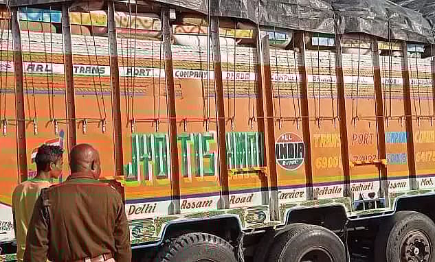 Truck loaded with paddy seized in Demow