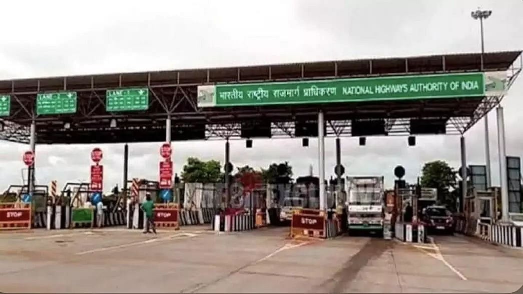 Assam: Raha Toll Gate Staff Members Assaults Passenger Over Pay Receipt