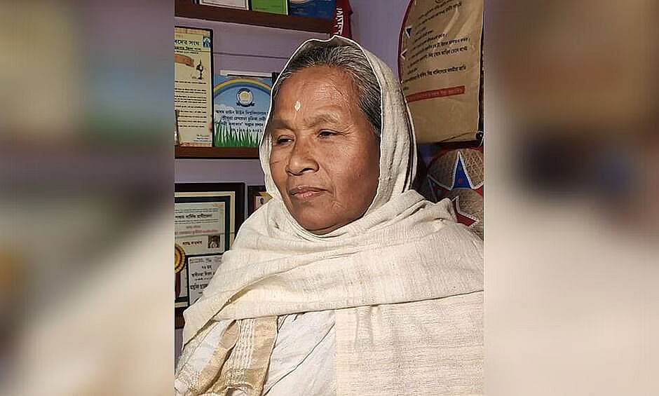 Joymati Award conferred on Padmashree Hemoprova Chutia in Dibrugarh