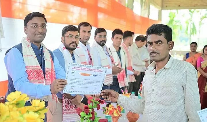 NABARD organizes training programmes on terracotta, pottery craft in Nagaon