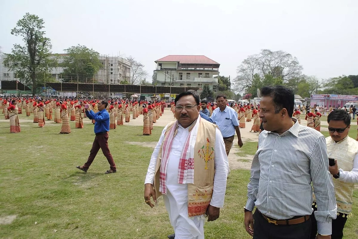 700 Bihuwa-Bihuwotis to perform Bihu, Minister Jogen Mohan attends ...