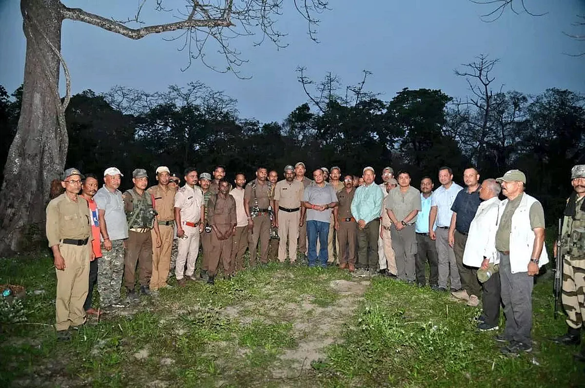 Himanta Biswa Sarma Inspects Anti-Poaching Activities in Kaziranga Himanta Biswa Sarma Inspects Anti-Poaching Activities in Kaziranga