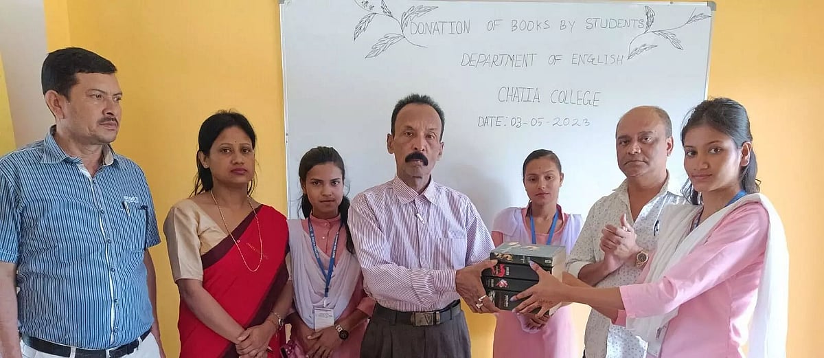 Book donation event by Department of English of Chatia College held