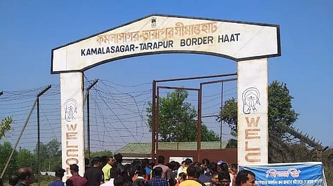 Border Haats along India-Bangladesh frontiers reopen after 3 yrs