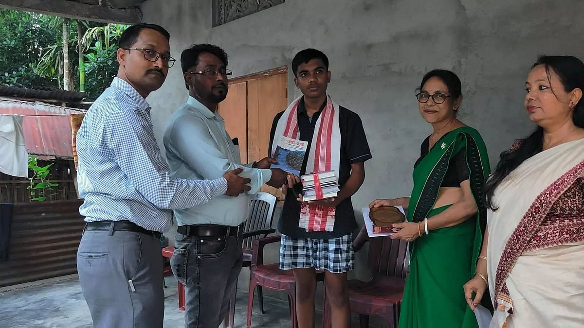 Bagh Hazarika Jagaran Mancha Confers Abdus Sattar Memorial Award on Rajib Paul of Lakhimpur district