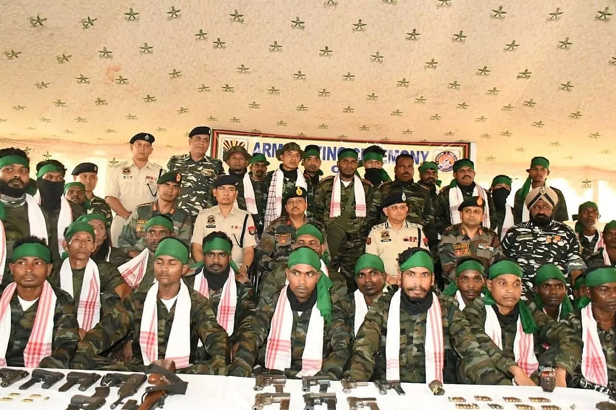 39 cadres of Adivasi People’s Liberation Army (APLA) lay down arms