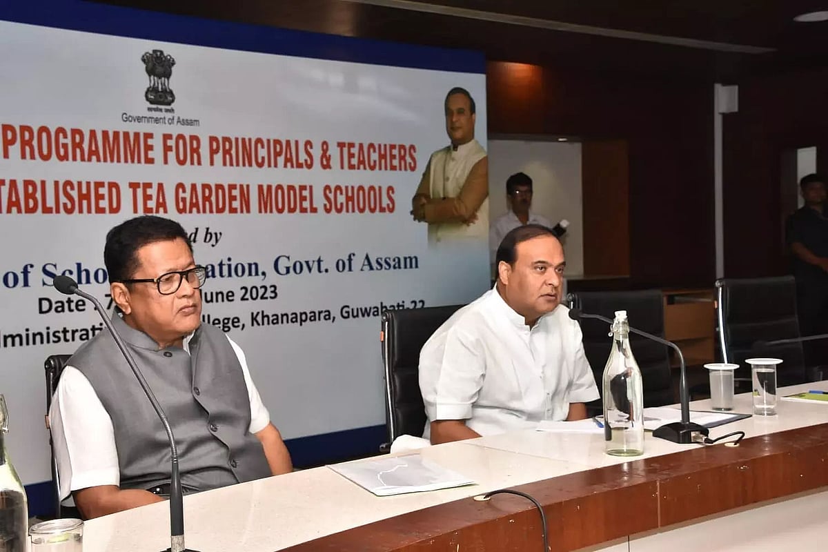Assam: CM Himanta Biswa Sarma Met Newly Appointed Teachers of Tea ...