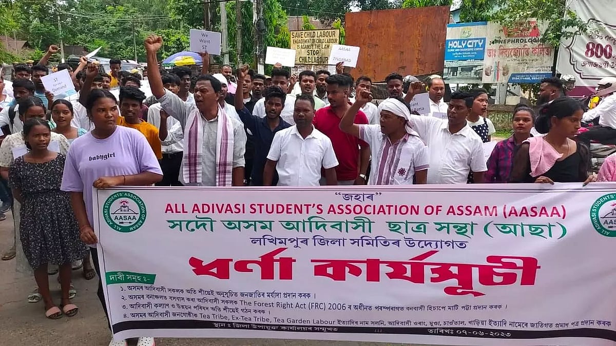 AASAA stages massive protest to demand ST status for Adivasis