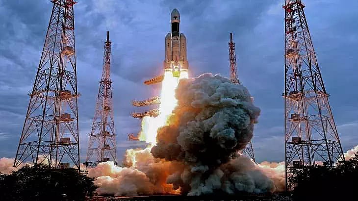 Chandrayaan-3 Successfully Departs Earth's Orbit; Set to Reach Moon for ...