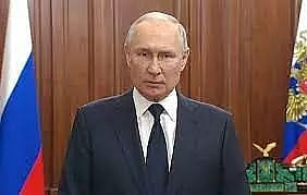 Putin signs law to raise military draft age