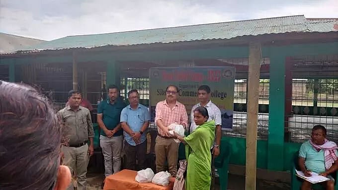 Assam: Flood relief camp organized in Halmaria village of Meteka Gaon ...