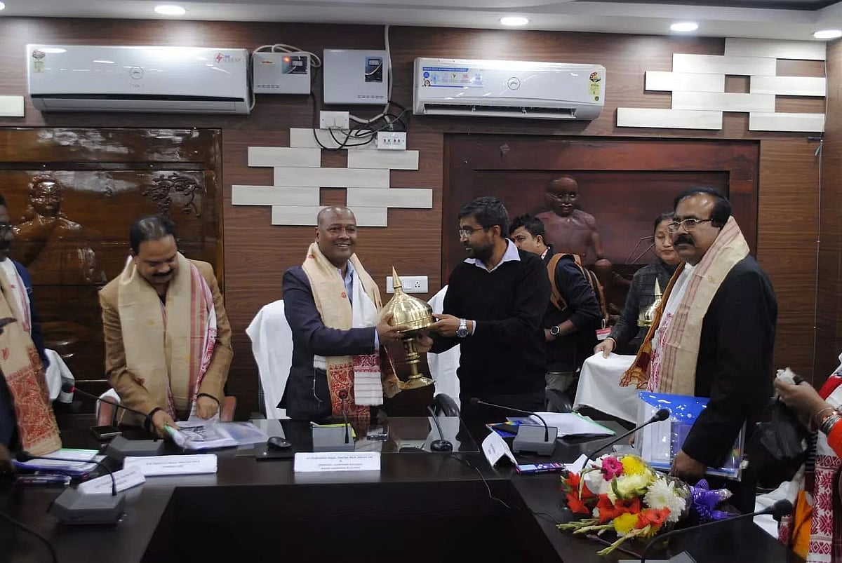 Committee on Local Fund Accounts of Assam Legislative Assembly visits ...