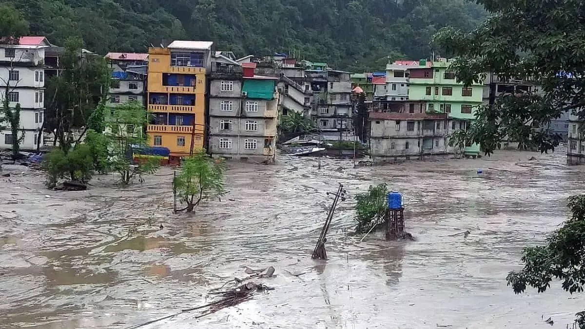 The catastrophic disasters of cloud bursts in the Himalayan region