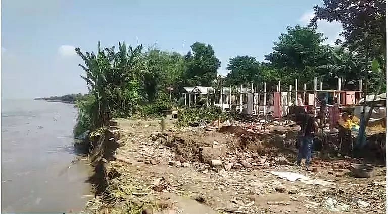 Assam: Massive Soil Erosion Triggers People to Relocated