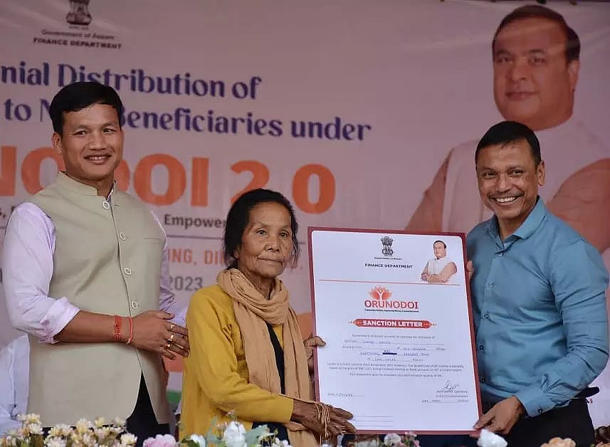 Dima Hasao Autonomous Council Chief Executive Member distributes ...