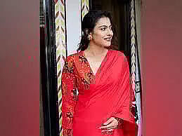 Actor Kajol stuns in red sari on Day 3 of Navratri