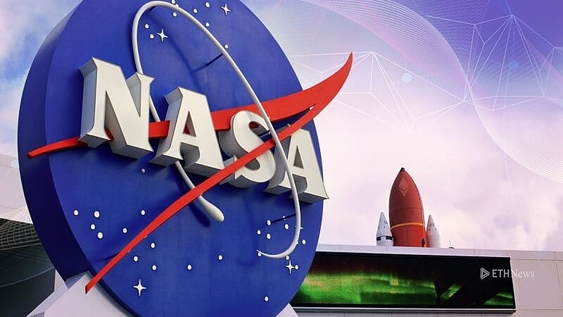 NASA Charts Roadmap for Human Missions to Moon, Mars