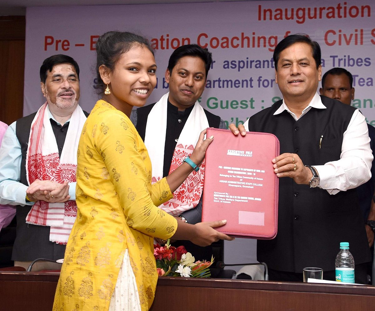 Chief Minister Sarbananda Sonowal opens coaching for Tea Tribes