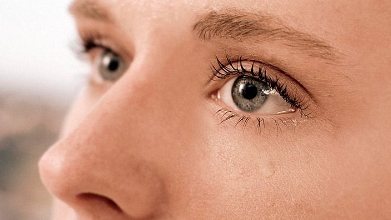 Retain Eyes Moisture: Here's How To Take Care Of Your Eyes During Winter