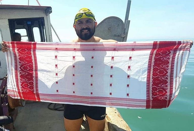Former International Swimmer Elvis to cross Catalina Channel in USA ...