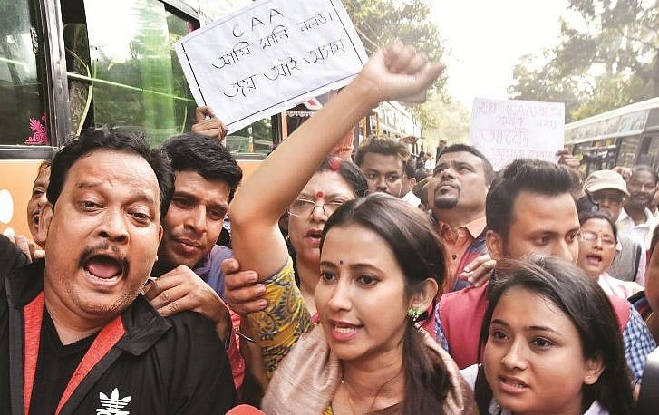 Thousands join AASU Satyagraha on Day-2; Latasil turns sea of humanity