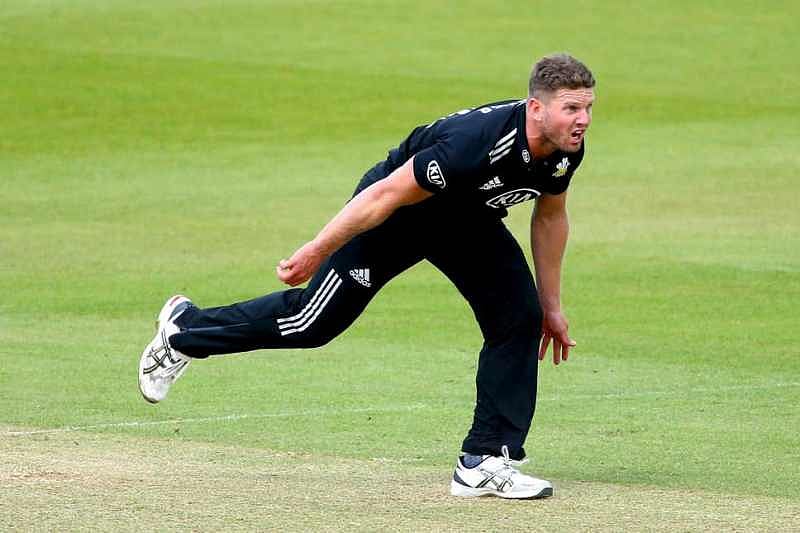 Former England fast bowler Stuart Meaker joins Sussex