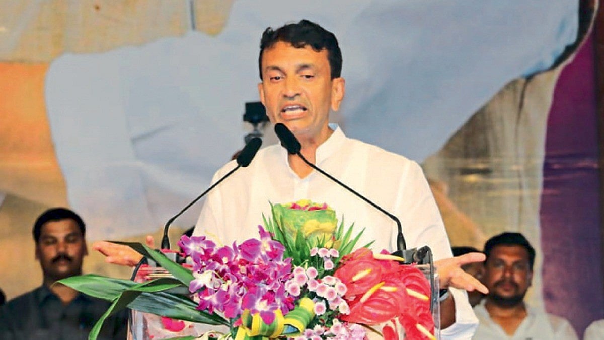 Beed News : देव्हाऱ्यात तुमचा फोटो अन् मोदी, शहानंतर आपले नाव beed ...