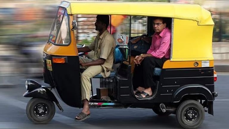 रिक्षात बसल्यावर auto rickshaw Window Seat Phenomenon Why Kids Love ...