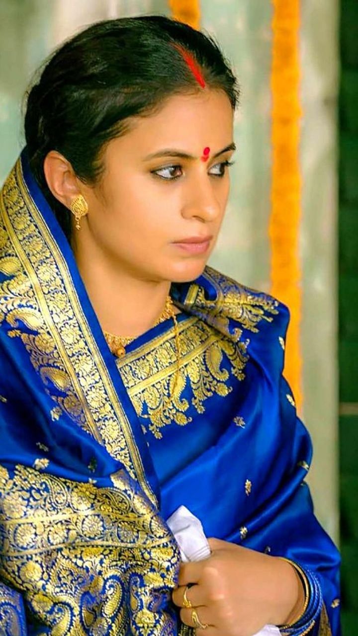 मिर्झापूरच्या प्रत्येक एपिसोडसाठी बीना भाभीने घेतले 'इतके' लाख रुपये ...