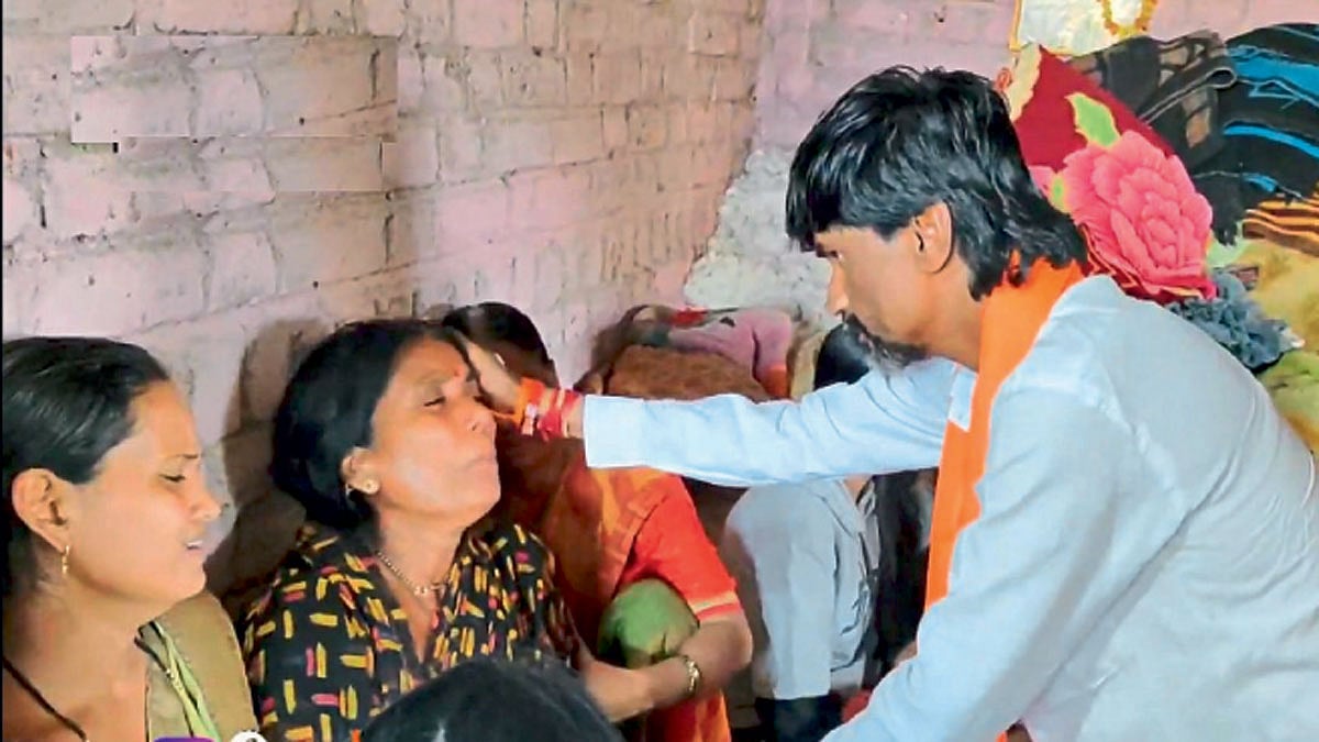 Beed News : ‘शिक्षण फुकट असतं, तर माझं लेकरू गेलं नसतं’ education free ...
