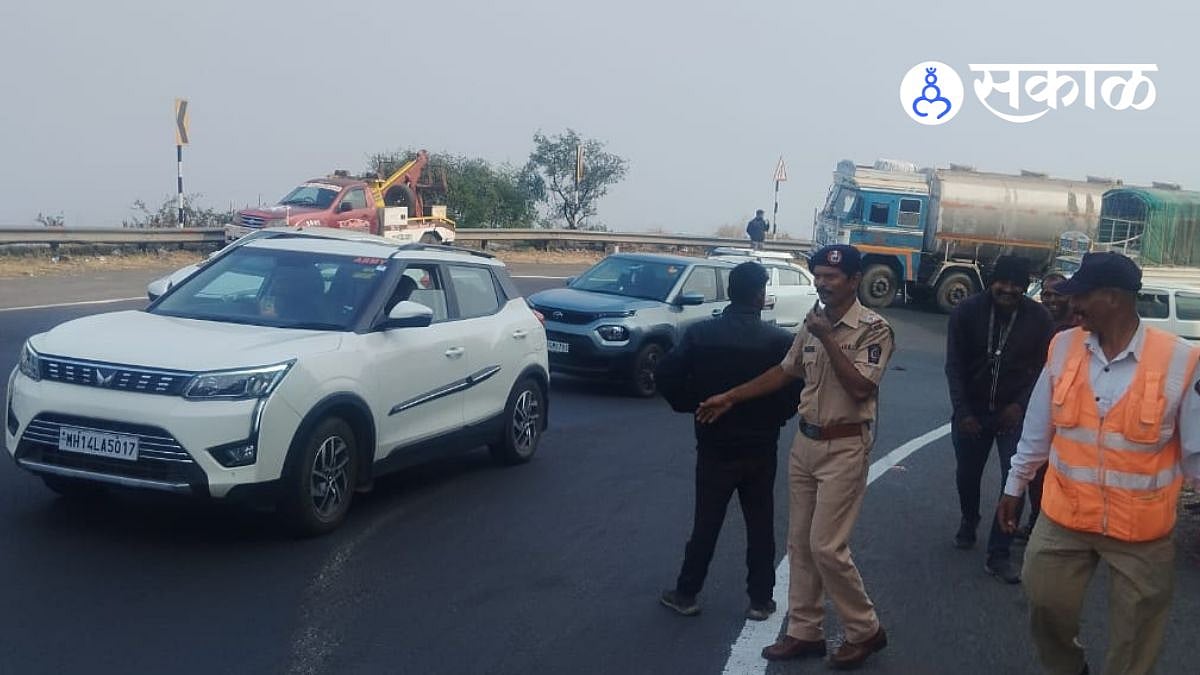 Khambatki Ghat Traffic : पुणे-सातारा महामार्गावरील खंबाटकी घाटात मोठी ...