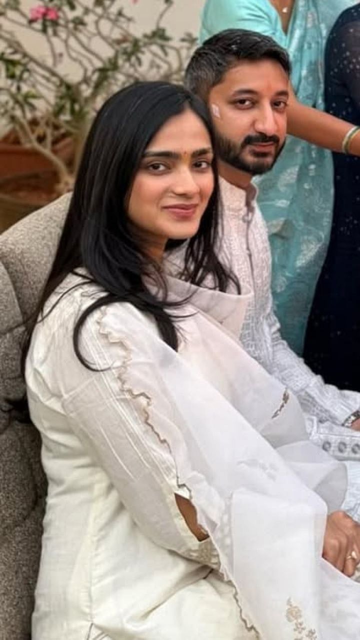 अजित पवारांच्या होणाऱ्या सुनबाई कोण? | Ajit Pawar Son Wedding, Jay Pawar Engagement, Rutuja ...