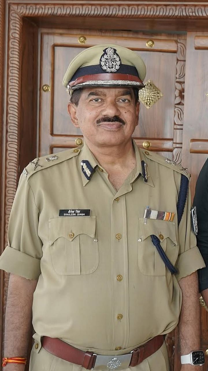 SHASHANK SINGH FATHER | या IPS अधिकाऱ्याचं पोरगं गेले दोन हंगाम ...