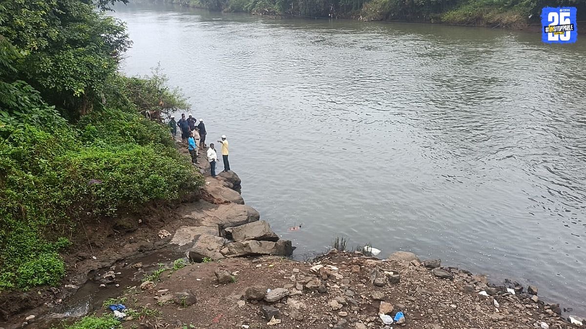 Raigad News: 'पाली अंबा नदी पात्रात आढळला अनोळख्या व्यक्तीचा मृतदेह ...