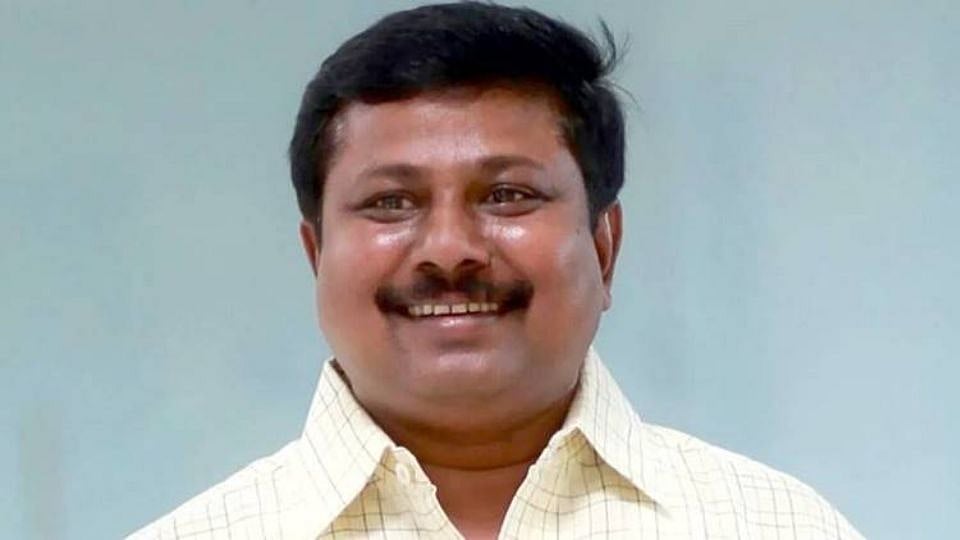 वडिलांवरील हल्ल्यानंतर अण्णा बनसोडेंच्या मुलाकडून अपहरण, खूनाचा प्रयत्न