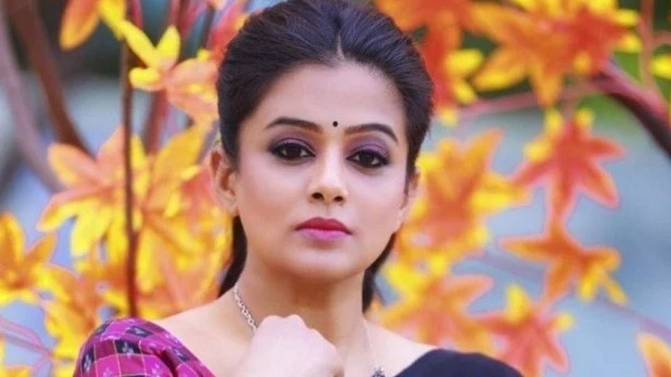 'अय्यो, क्या बोलता जी.. अशी हिंदी आम्ही बोलत नाही'; बॉलिवूडवर प्रियामणी ...